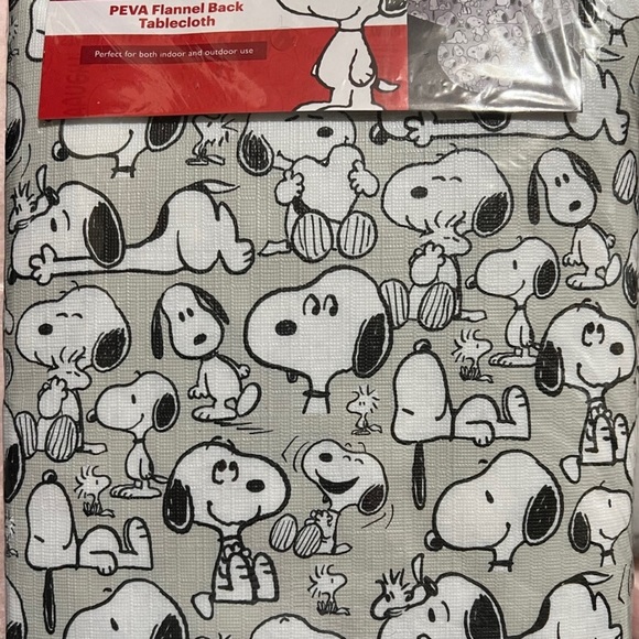 Peanuts | Dining | Peanuts Snoopy Peva Tablecloth 6 X 84 | Poshmark